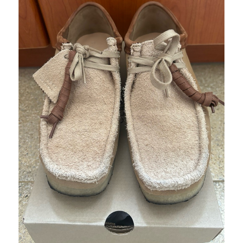 二手正品 Clarks originals Wallabee sandstone 鞋 UK7.5 26.5cm | 蝦皮購物