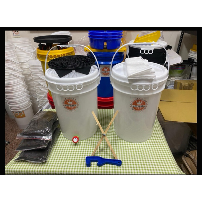 台南百寶桶 全台最高CP值的23L 全新廚餘桶套組出售/發酵/堆肥/密封/液體/原料/環保酵素桶/PP/耐酸鹼/耐溫 | 蝦皮購物