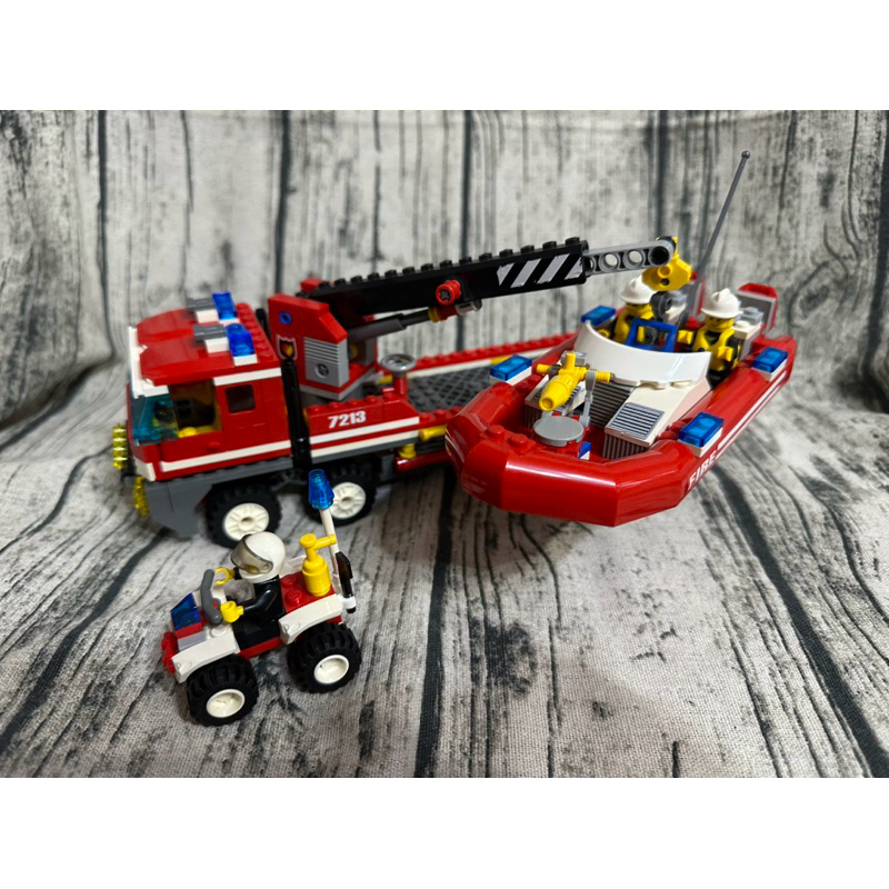 樂高 Lego 7213 city 城市系列 消防車，消防汽艇（船），沙灘車，消防員 | 蝦皮購物