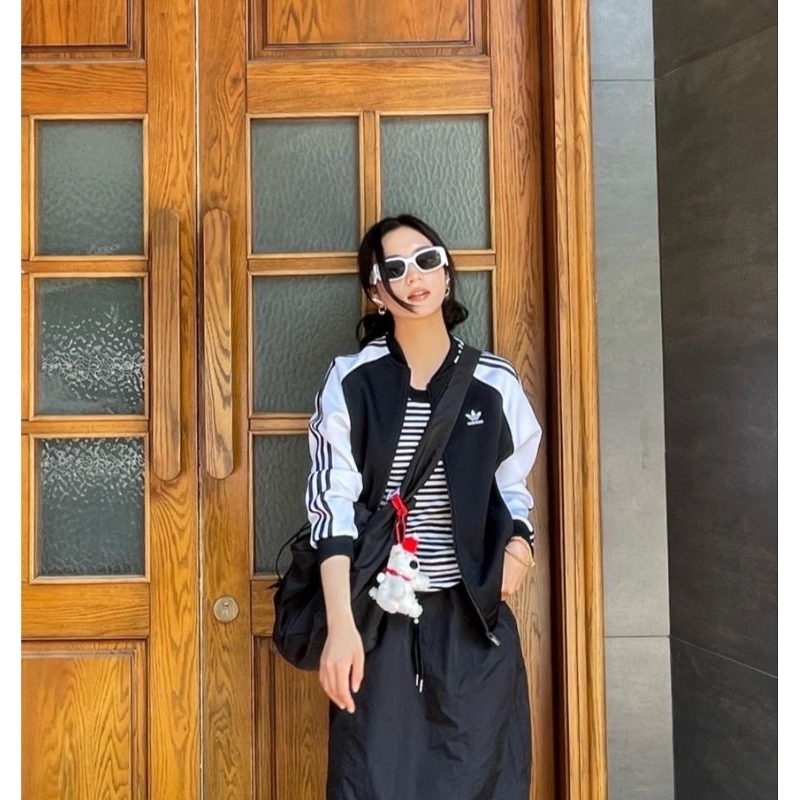 Linda ️代購 ⚠️ Adidas SST TT 黑白色 三葉草 撞色 復古 經典 夾克 外套 女版 IK4026 | 蝦皮購物