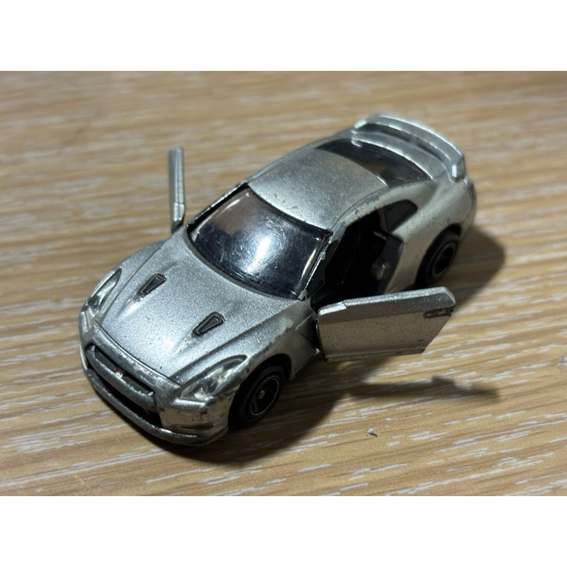 tomica nissan gtr r35 | 蝦皮購物