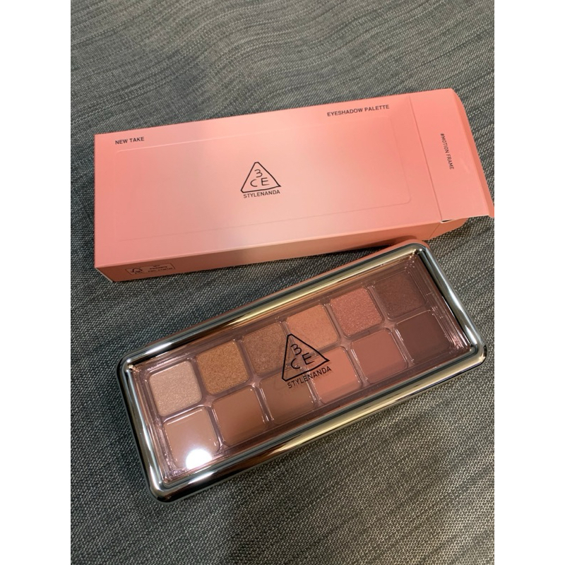 3CE 新12色眼影盤＃MOTION FRAME | 蝦皮購物