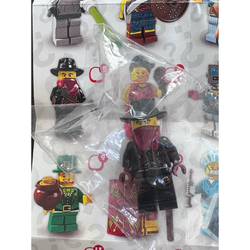 有缺件 樂高 8827 人偶 第6代 5號 土匪/盜賊｜LEGO 8827 Minifig #5 Bandit | 蝦皮購物