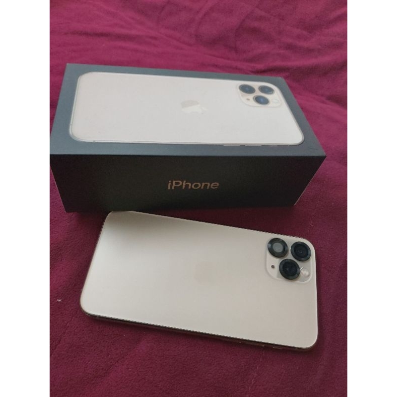 apple iPhone 11 pro 256g 金色 附盒 九成新要買要快喔！ | 蝦皮購物