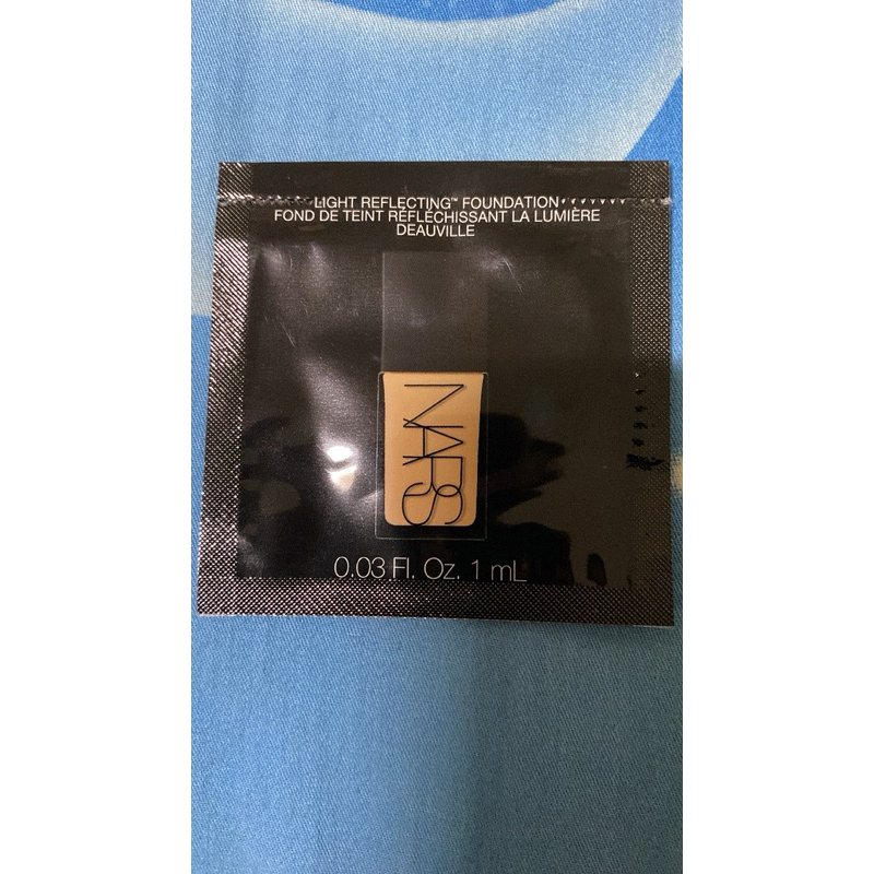 2024新品 NARS 裸光肌萃粉底精華 1ml 色號DEAUVILLE 試用包 小樣 體驗卡 專櫃公司貨 旅行組 | 蝦皮購物
