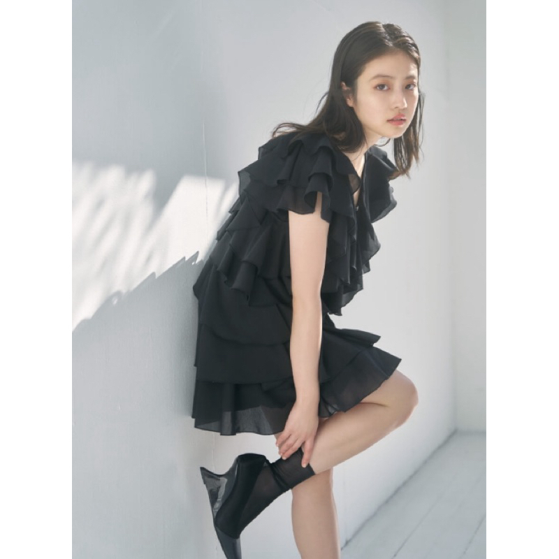 Cocodeal Luxe大熱畫報款 甜美荷葉層次蛋糕短版娃娃洋裝 襯衫 藏青 | 蝦皮購物