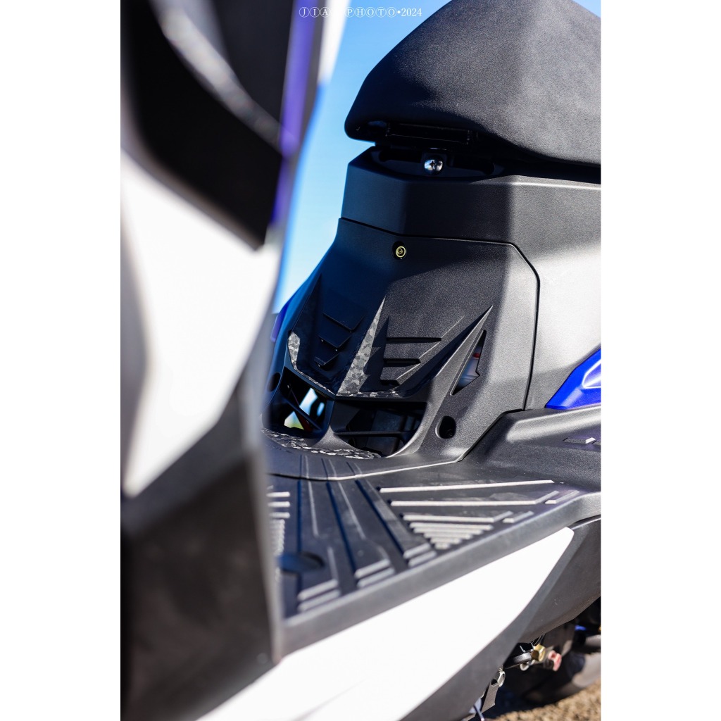 『六扇門』鈦螺絲 KOMAX DRG 二代 鍛造 碳纖維 胸蓋 造型 3D BT 二代龍 開孔 變形金剛 卡夢 | 蝦皮購物