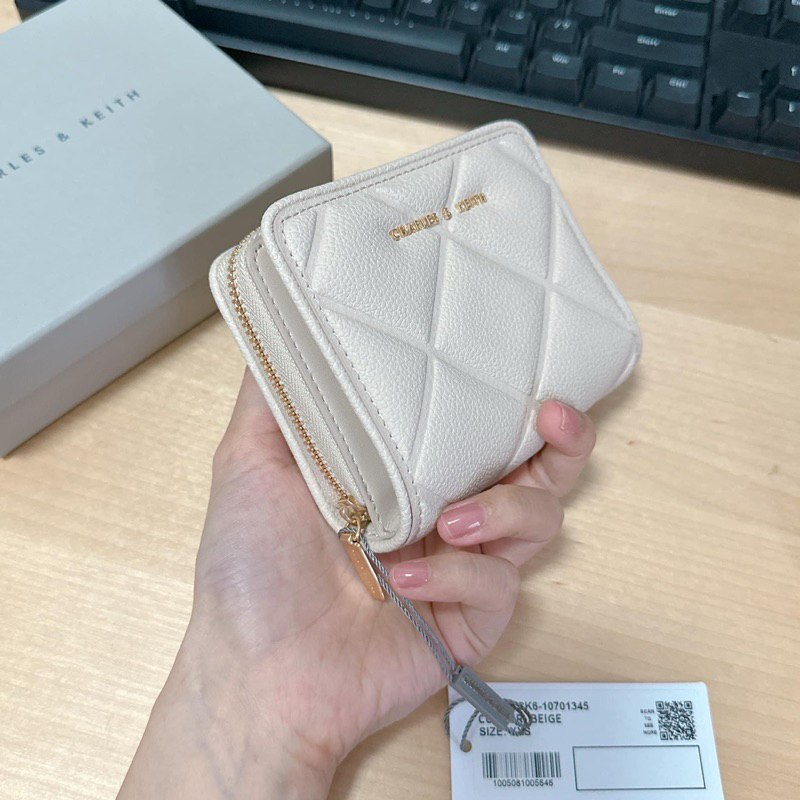 CHARLES&KEITH新加坡代購限定小CK6-10701345女菱格軟面拉鏈短款錢包專櫃代購皮夾短夾零錢包 | 蝦皮購物