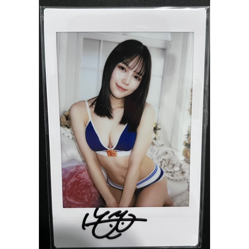 涼森玲夢 涼森れむ 限量 上空 拍立得 av女優 親筆簽名 金卡 2024年 TRE TSE | 蝦皮購物