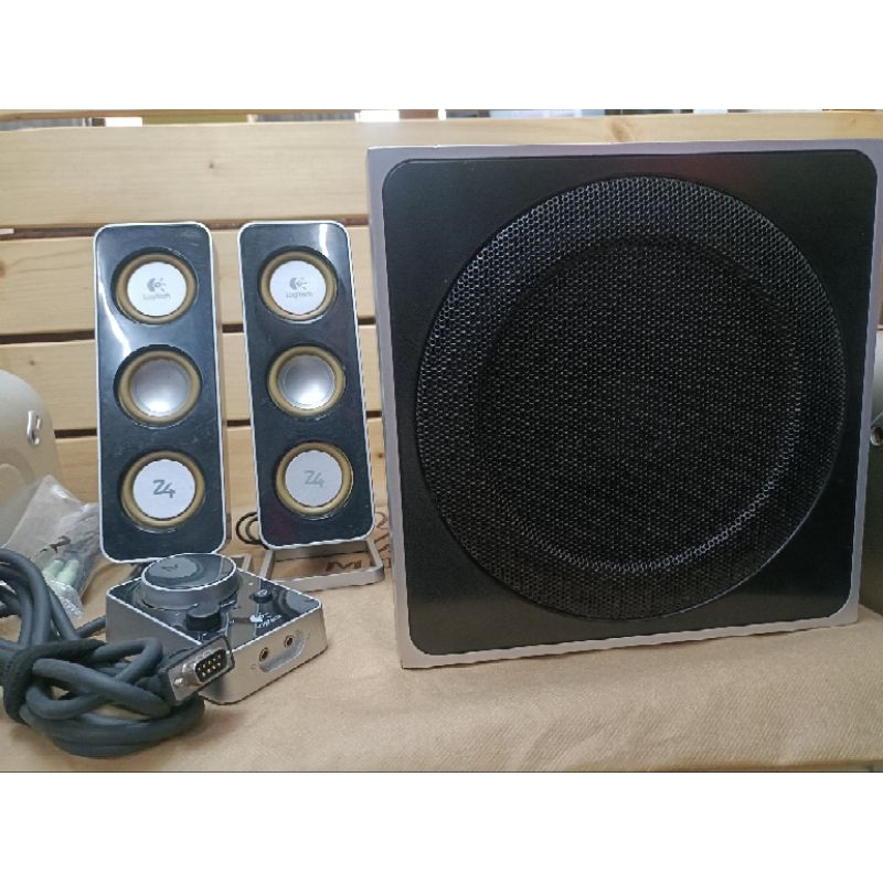 Logitech Z4 2.1多媒體喇叭組 | 蝦皮購物