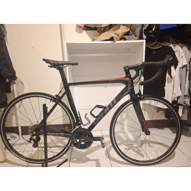 捷安特Tcr slr2, 碳纖維前叉公路車，ML號適合175-190,全套105，原價39800售21000,新北市。 | 蝦皮購物