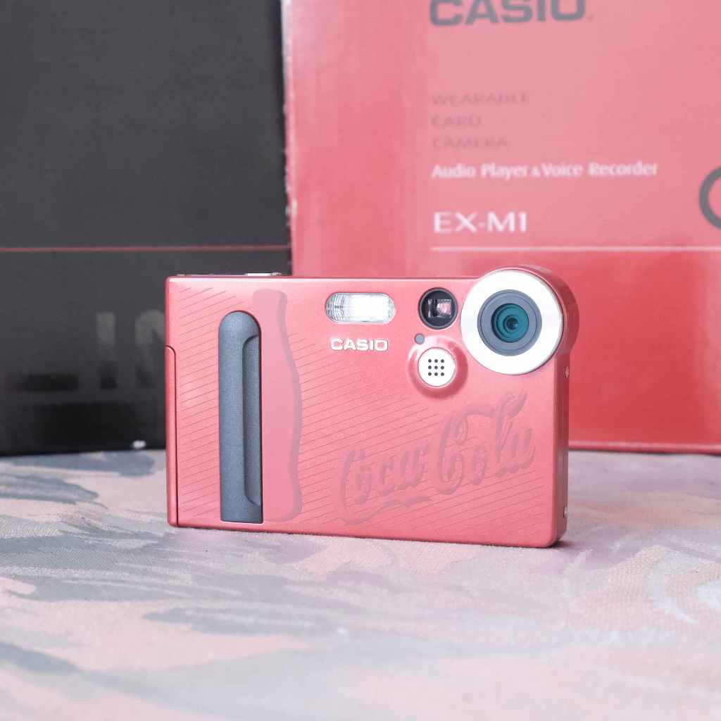 盒裝 卡西歐 可口可樂紀念版 Casio Exilim EX-M1 CCD 數位 相機 (超薄名片機 低畫素) | 蝦皮購物