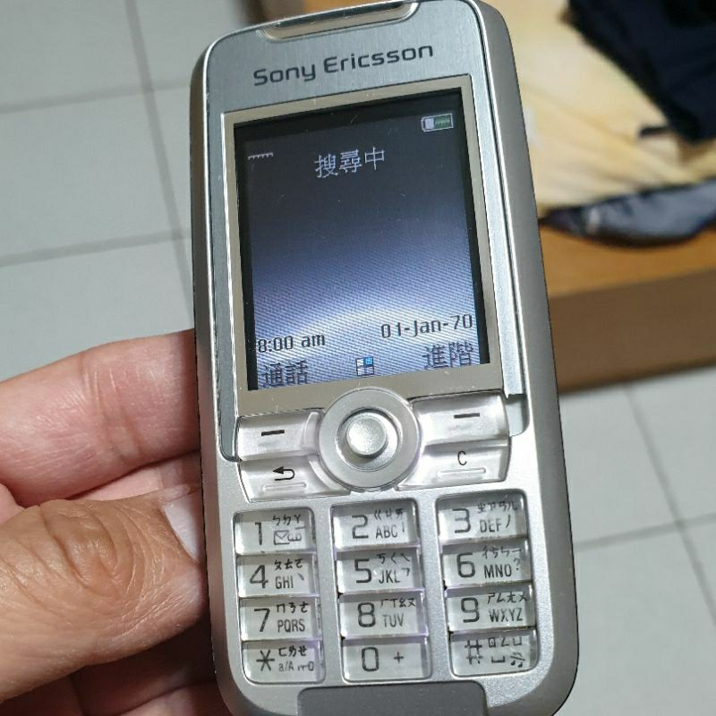 出清經典收藏 Sony Ericsson K700i k700 銀色 30萬 外觀如圖 外觀約9成新以上 | 蝦皮購物