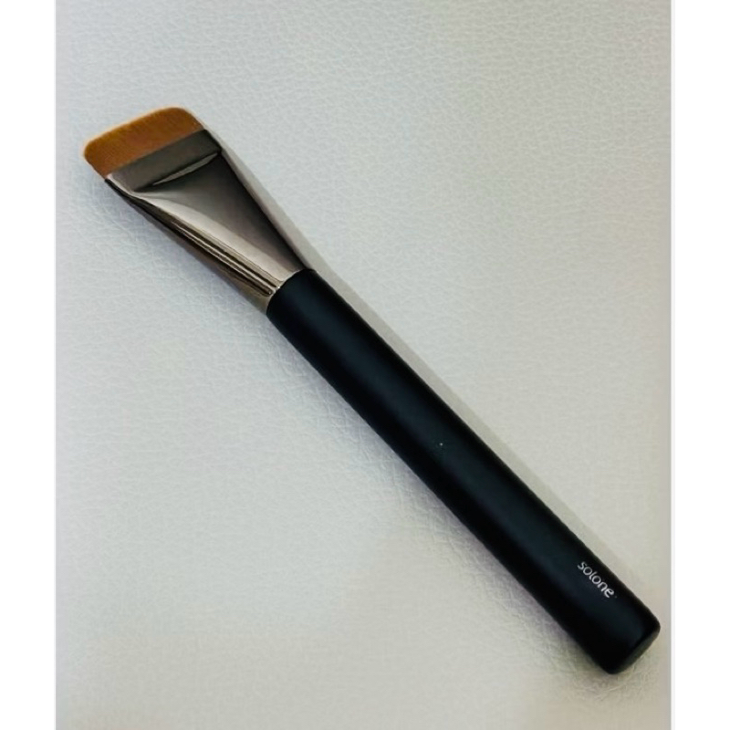(全新 現貨 轉賣) 詳內文 Solone 大藝術家玩色刷具 F16 一字 粉底刷 底妝刷 扁刷 面膜刷 化妝刷具 | 蝦皮購物