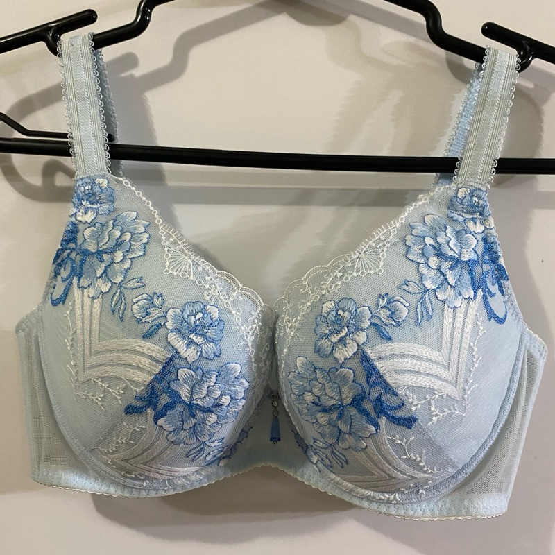 華歌爾深V隨形藍/粉色內衣70E | 蝦皮購物