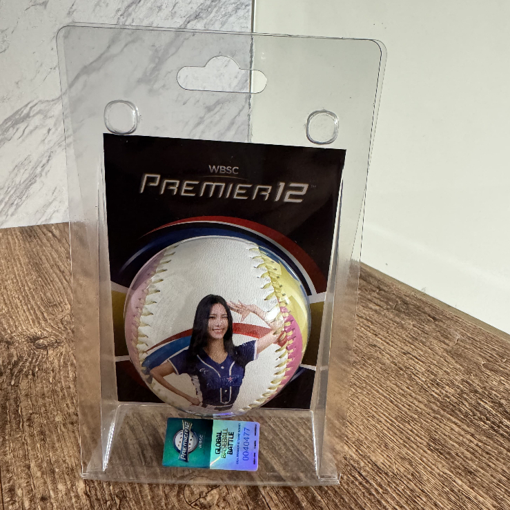 2024 世界12強 CT AMAZE 啦啦隊 JOY 肖像球 全新未拆 | 蝦皮購物