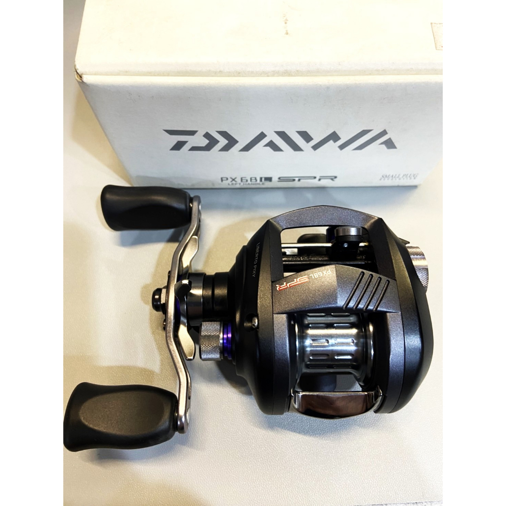 全新品 DAIWA 呆瓦 大和公司貨 PX68L SPR 左捲梭型小烏龜 正日本製 絕版美品 | 蝦皮購物
