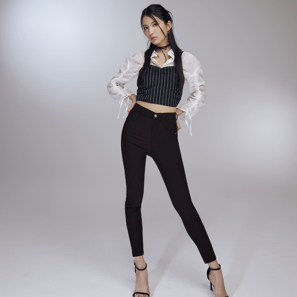 OB嚴選 視覺細-5KG．彈力塑型窄管褲 《BA7590》黑褲/大尺碼/女裝/現貨 | 蝦皮購物