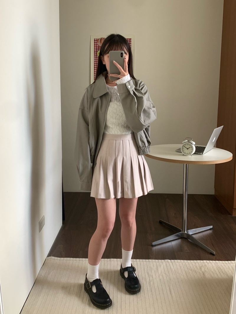 Mooyi-現貨｜毛呢百褶裙(2colors)(S/M) | 蝦皮購物