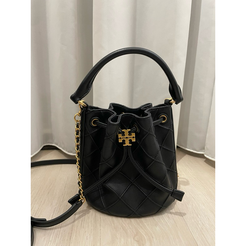 二手TORY BURCH/TB FLEMING 水桶包 側背包 肩背包 | 蝦皮購物