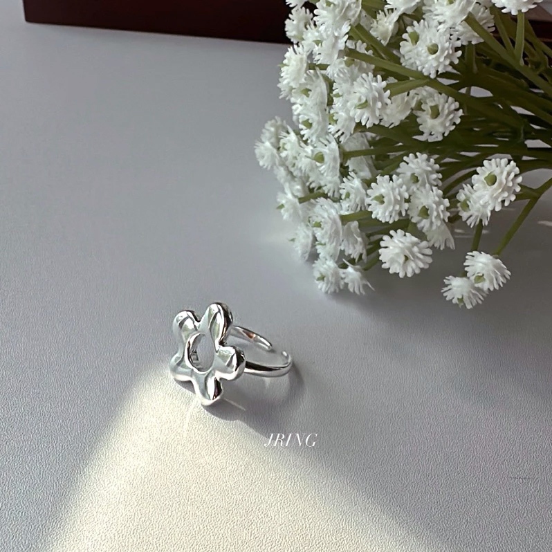 ︎ J RING ︎ 韓國 重工高級感摟空花朵純銀戒｜現貨｜S925 防過敏 實拍 開口戒 JR88 | 蝦皮購物