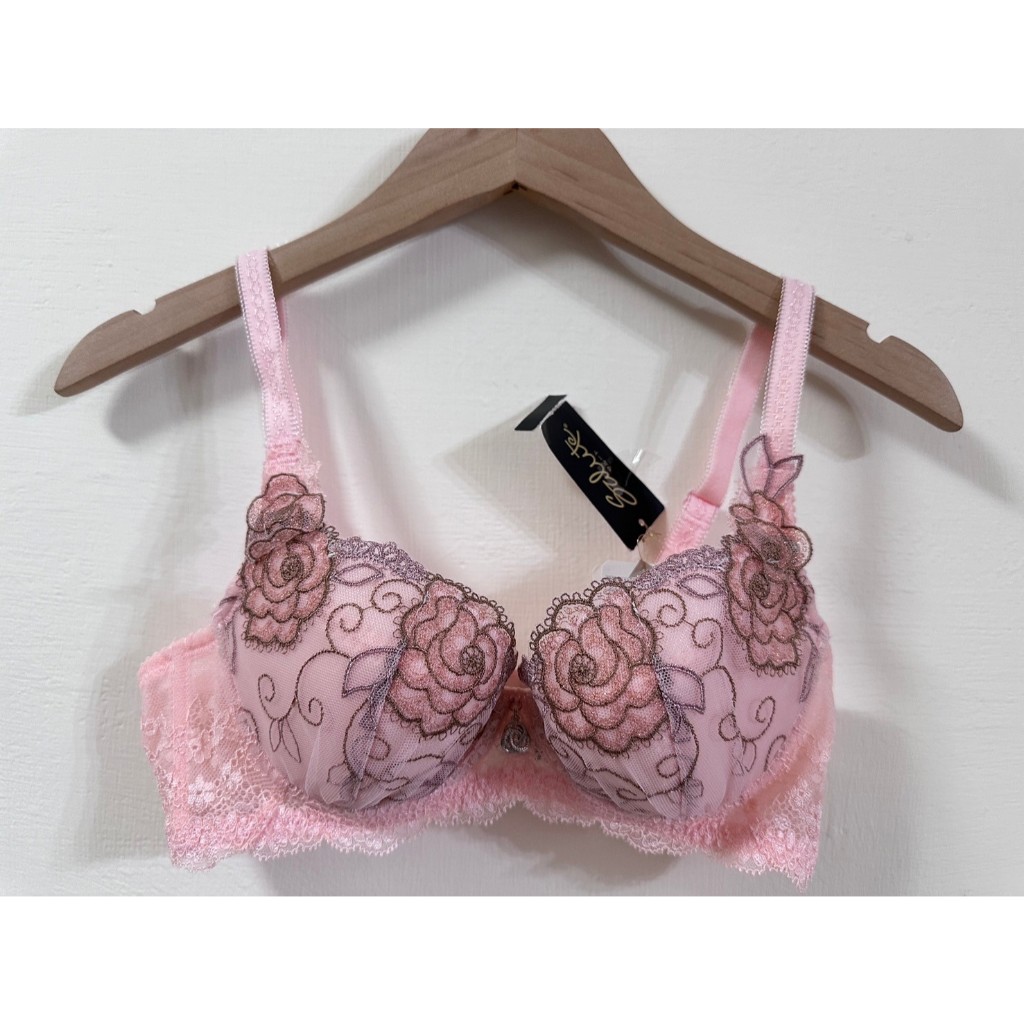 華歌爾 莎露 Salute 美鑽 刺繡蕾絲 精緻內衣 B70 專櫃內衣 獨家 32B 70B | 蝦皮購物