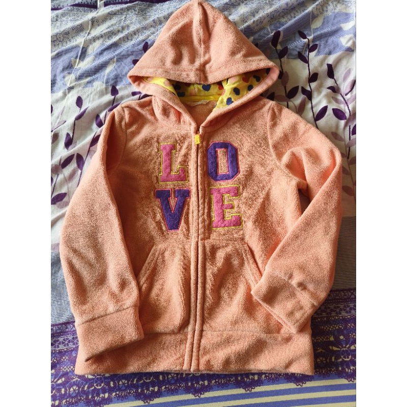 lativ 女童粉橘色LOVE外套-標130 | 蝦皮購物
