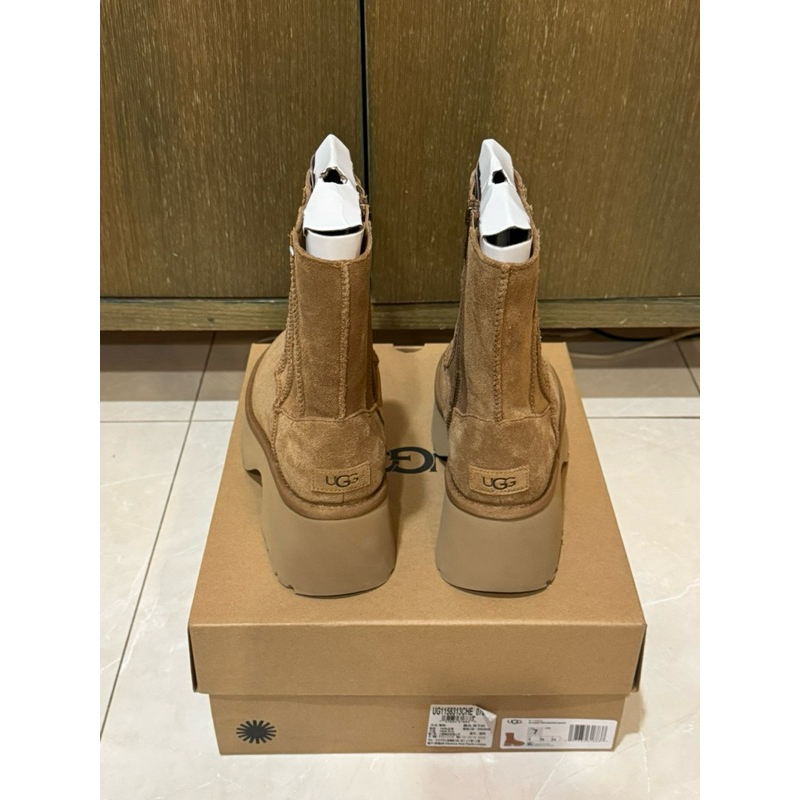 原價7280元 UGG 雪靴 中筒靴 長靴 哈妮代言秒殺新款 5公分厚底 太平洋SOGO忠孝 正品 US7 僅試穿 | 蝦皮購物