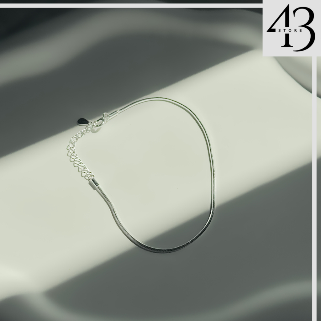 【43小舖】925純銀 極細 蛇骨鍊 手鍊｜S925｜手環｜手飾｜蛇骨鏈｜飾品｜銀飾｜送拭銀布 | 蝦皮購物