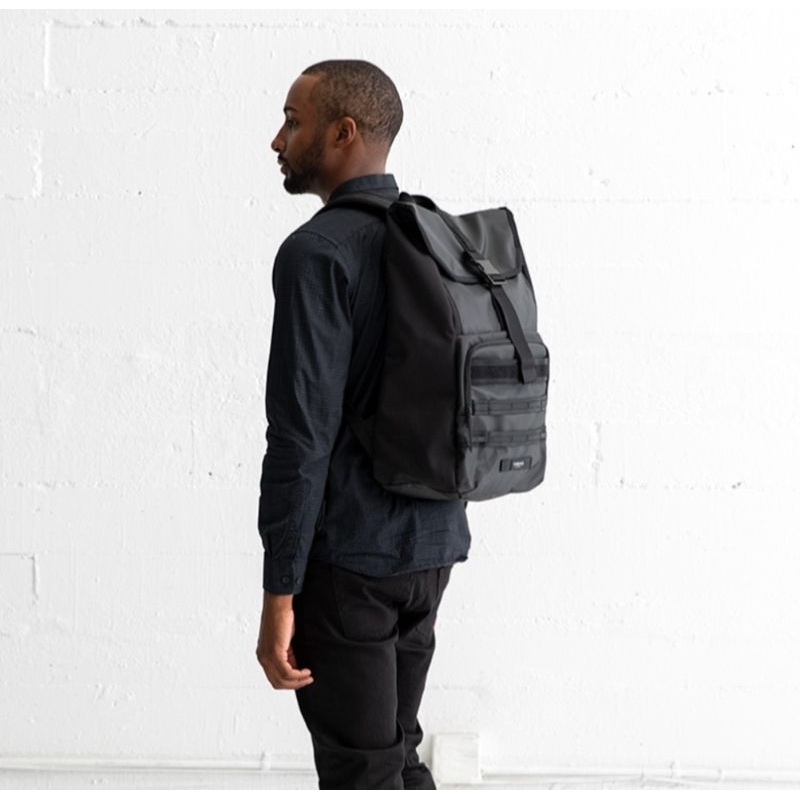 全新 Timbuk2 Spire Backpack 15吋 電腦 後背包 (黑色/電腦包) 防潑水 防刮材質 | 蝦皮購物