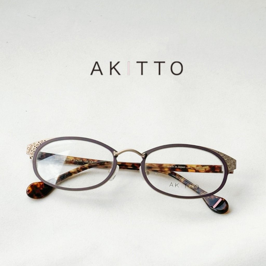 【AKITTO】日本手工框｜專為亞洲女生臉型打造｜小臉｜純鈦｜讓人戴上會微笑的眼鏡｜優雅小心機 | 蝦皮購物