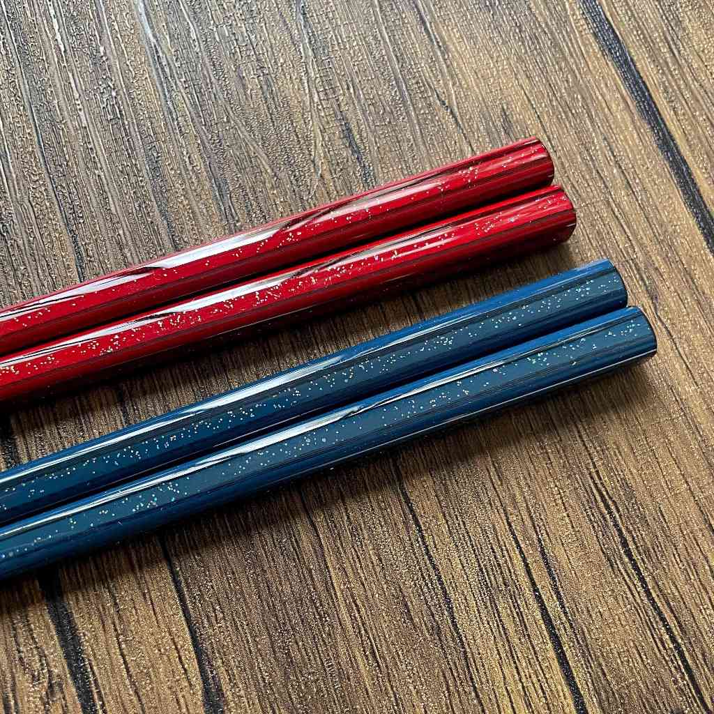 [拾憩]日本 田中箸店 星雲 漆面質感木筷 23cm 21cm 閃耀優雅 四角筷 夫妻筷 對筷 送禮 入厝禮物 結婚禮物 | 蝦皮購物
