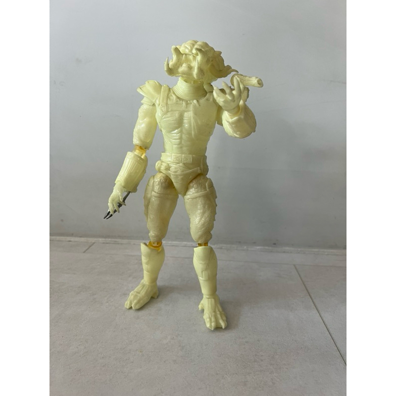 現貨 MEDICOM PREDATOR REAL ACTION LIMITED FIGURE 終極戰士 蓄光 | 蝦皮購物