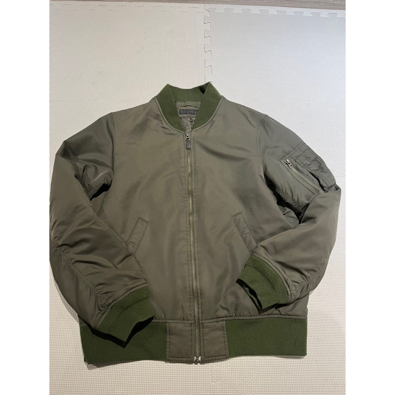 二手 Uniqlo 飛行外套 夾克 ma-1 L號 軍綠 | 蝦皮購物