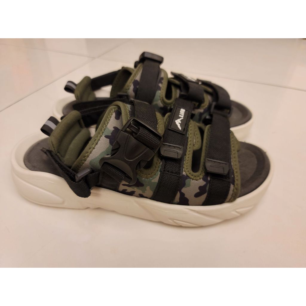 Life8 Sport 潛水布 厚底老爹涼拖鞋(兩用款) 尺碼42-43 | 蝦皮購物