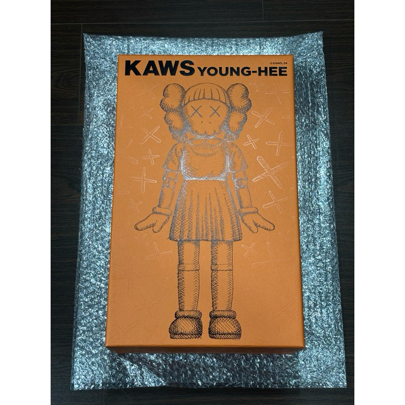 Squid Game x KAWS YOUNG-HEE 魷魚遊戲 （彩色版） | 蝦皮購物