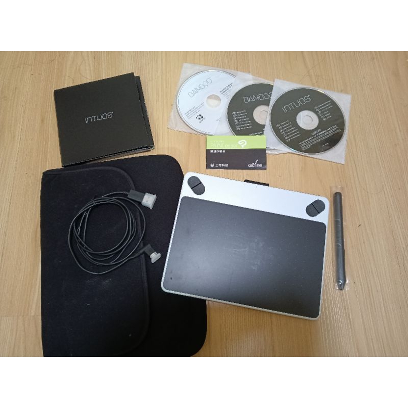 【二手】Wacom Intuos Draw CTL-490/W0-CX塗鴉創意繪圖板-白(小) | 蝦皮購物