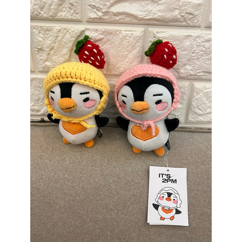 【PenPen】LEE JUNHO 李俊昊企鵝草莓娃帽 | 蝦皮購物