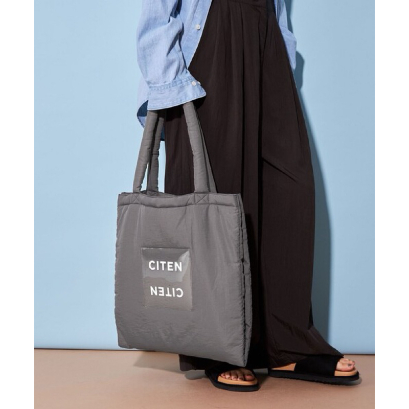 {The PAST} 台北門市 CITEN padded clear logo tote bag 現貨 | 蝦皮購物