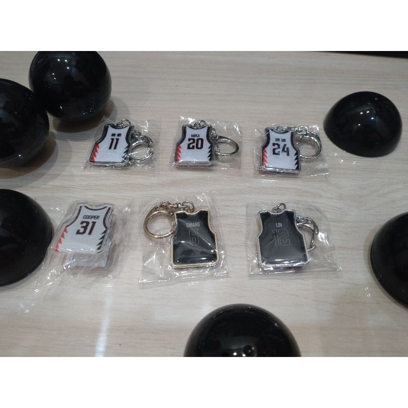 （全新現貨）TPBL 24-25 台新戰神 球員 啦啦隊 鑰匙圈 壓克力夾 球衣 造型 附扭蛋 禮物 收藏 珍藏 籃球 | 蝦皮購物