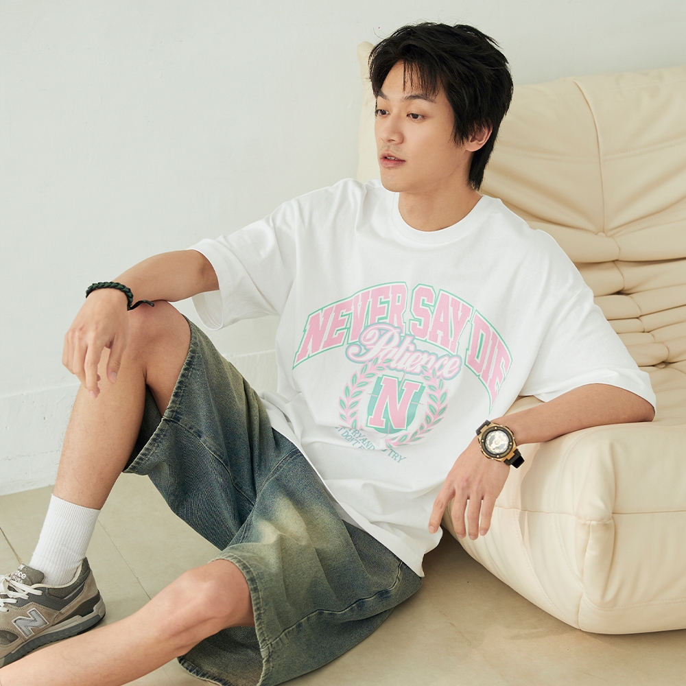 LAKING-學院徽章印花短T | 蝦皮購物