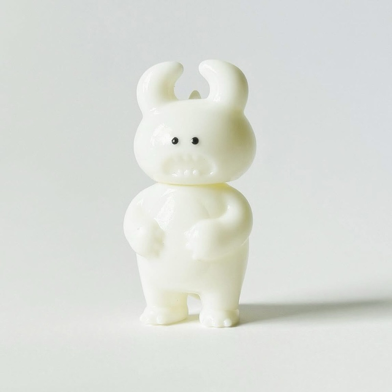 𝗠𝗘𝗗𝗜𝗖𝗢𝗠 𝗧𝗢𝗬 𝗩𝗔𝗚 𝗦𝗘𝗥𝗜𝗘𝗦 𝟮𝟲 𝗨𝗔𝗠𝗢𝗨 𝗗𝗜𝗡𝗢 𝗨𝗔𝗠𝗢𝗨 恐龍 白色 軟膠玩具 扭蛋 | 蝦皮購物