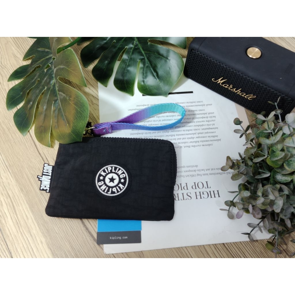 KIPLING X JUST DANCE公司貨 附發票KPKI3940 JU71舞夜黑 L型零錢包-AMZI | 蝦皮購物