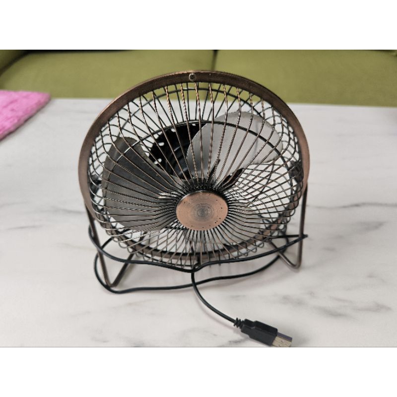 aibo 6吋USB復古懷舊鐵製小桌扇 桌上型風扇 辦公小物（二手品） | 蝦皮購物