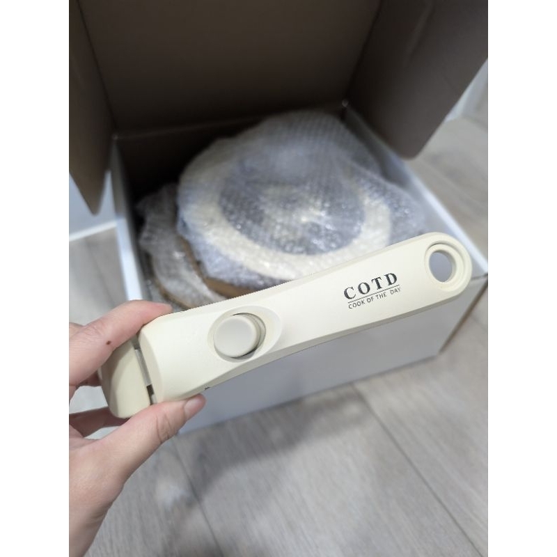 COTD 可拆鍋具五件組(炒鍋用過兩次/全新煎鍋/全新平底鍋/全新湯鍋/烤箱可用) | 蝦皮購物