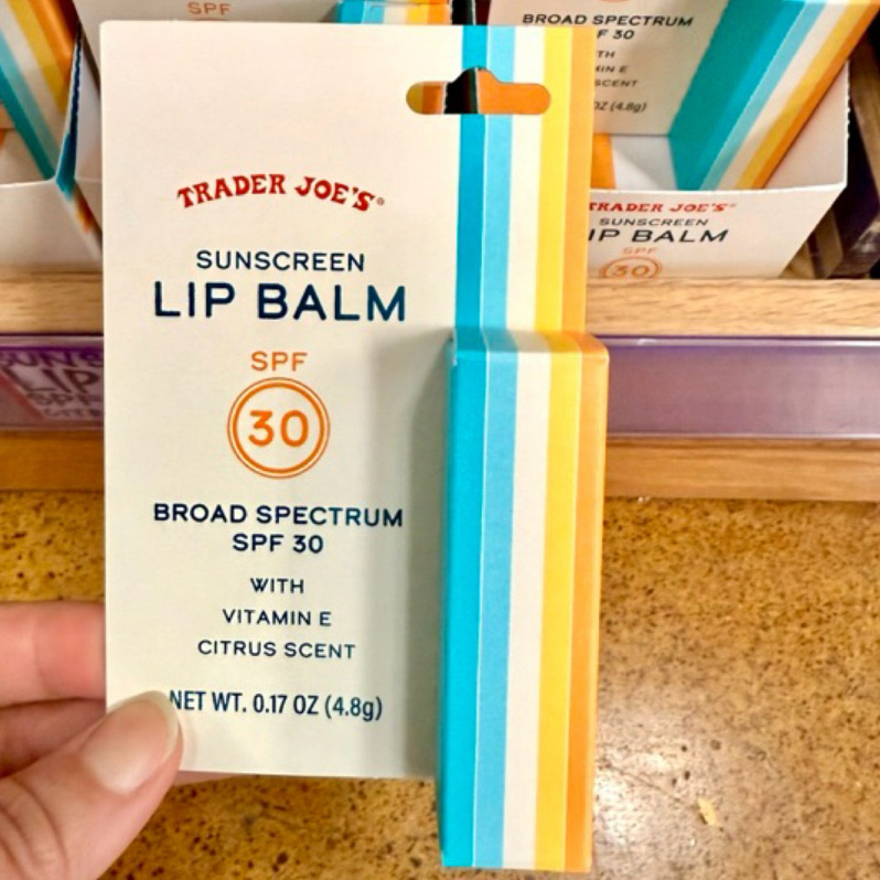 【Star代購】 Trader Joe's Lip Balm spf30 防曬潤唇膏 維生素E 護唇膏 潤唇膏 柑橘香味 | 蝦皮購物