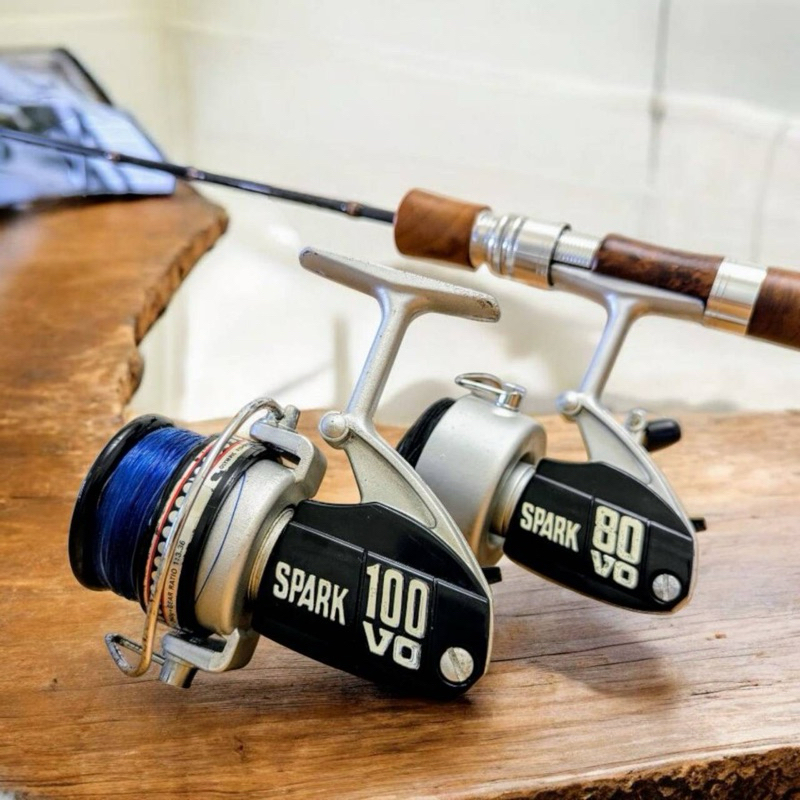 (日本製） OLYMPIC SPARK 100 VO 80 VO 紡車捲線器 古董捲線器 珍藏 收藏 路亞 假餌 溪釣 | 蝦皮購物