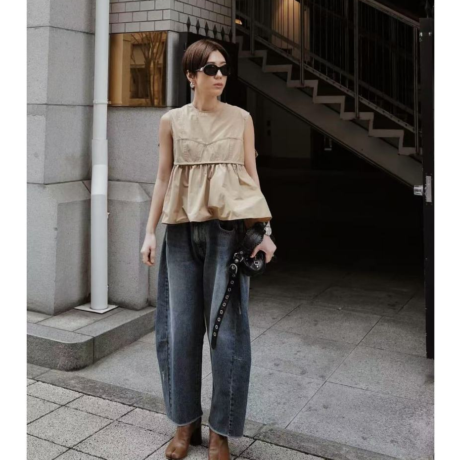 【免運日系貴牌mach*tt同款無袖上衣】ins大人氣卡其色/黑色背心，解構小眾設計背部蝴蝶結日式風情，減齡花苞下襬 | 蝦皮購物