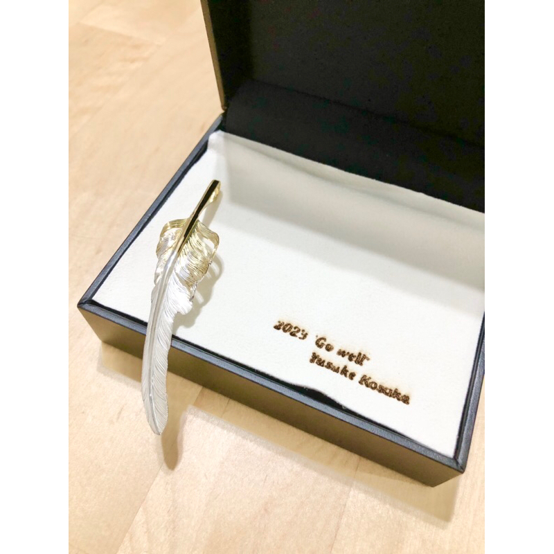 Yusuke Kosaka 小坂雄介 熔金風斬老鷹羽毛 「Go well」上金/先金 | 蝦皮購物