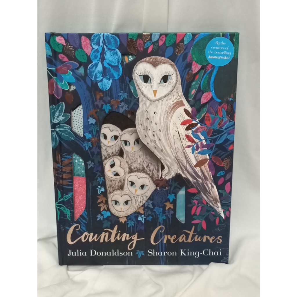 ＊謝謝啦＊二手英文繪本 / 精裝版 / Counting Creatures 精緻鏤空設計 | 蝦皮購物